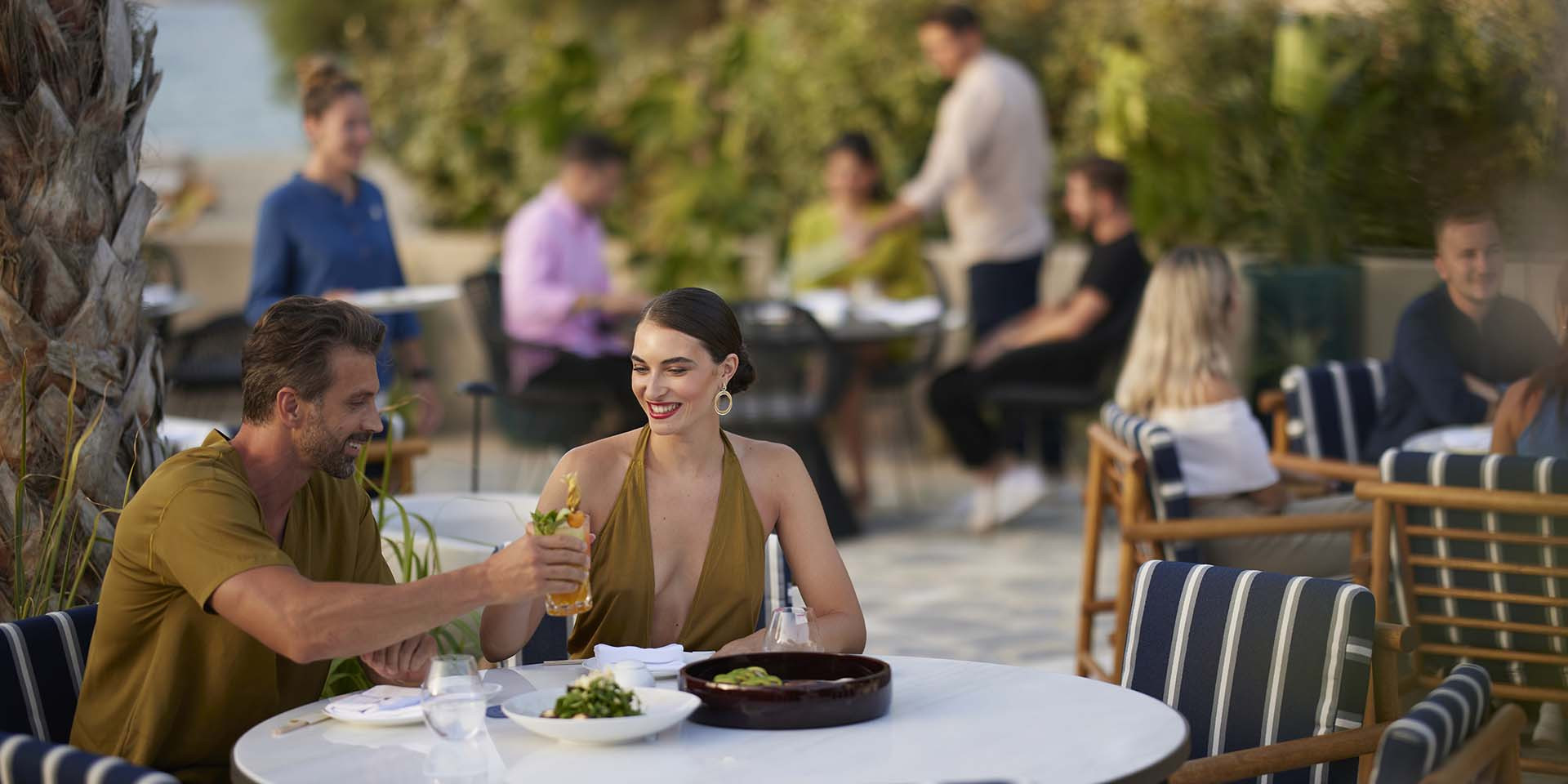 Naoussa Paros Dining | 5* Hotel Restaurants | Avant Mar Paros